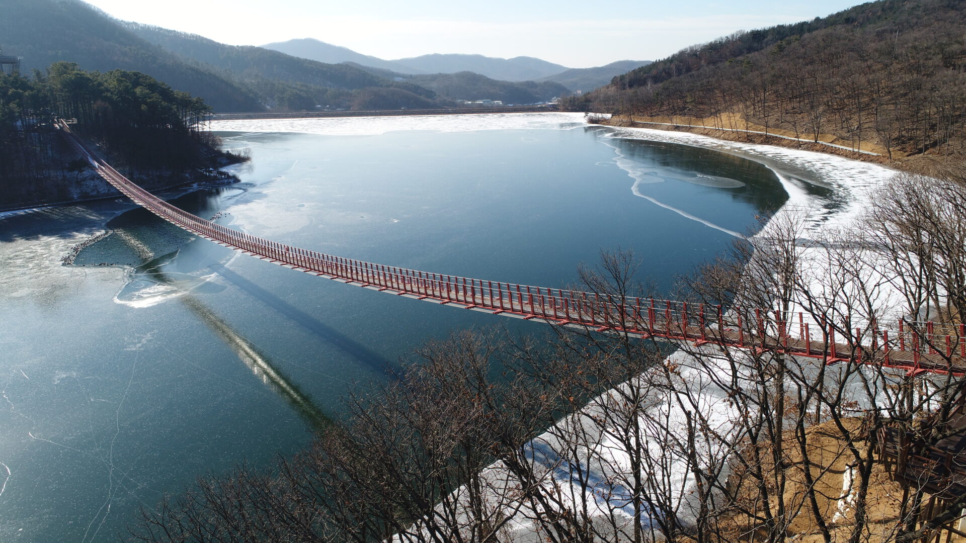 MAJANG LAKE UNDERCURVED SUSPENSION BRIDGE - CABLEBRIDGE